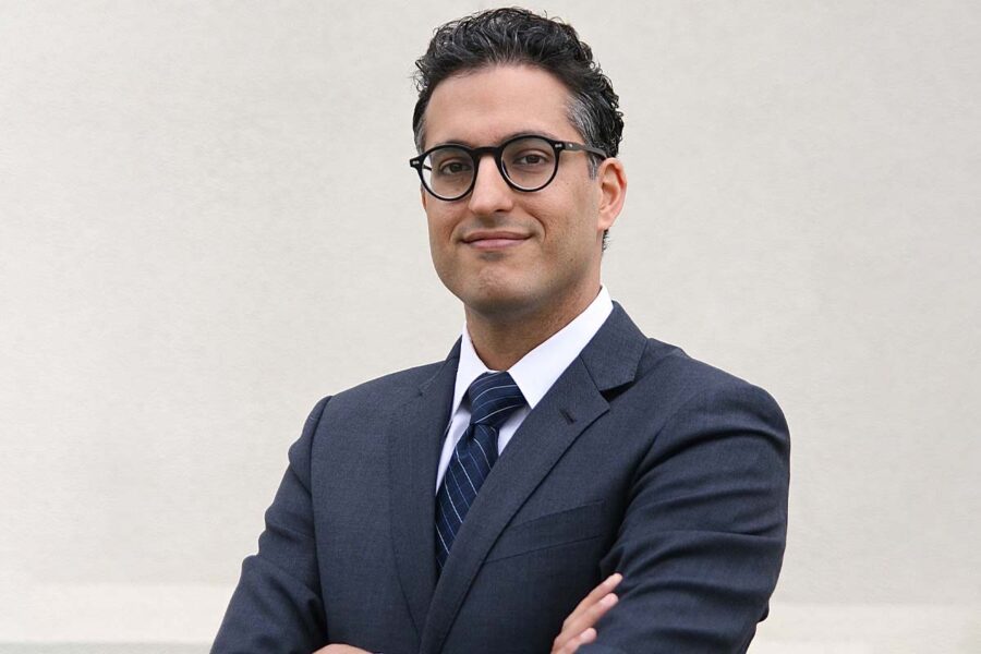 About Dr. Kasra Eliasieh | Lunata® Eyelid and Cosmetic Surgery in ...